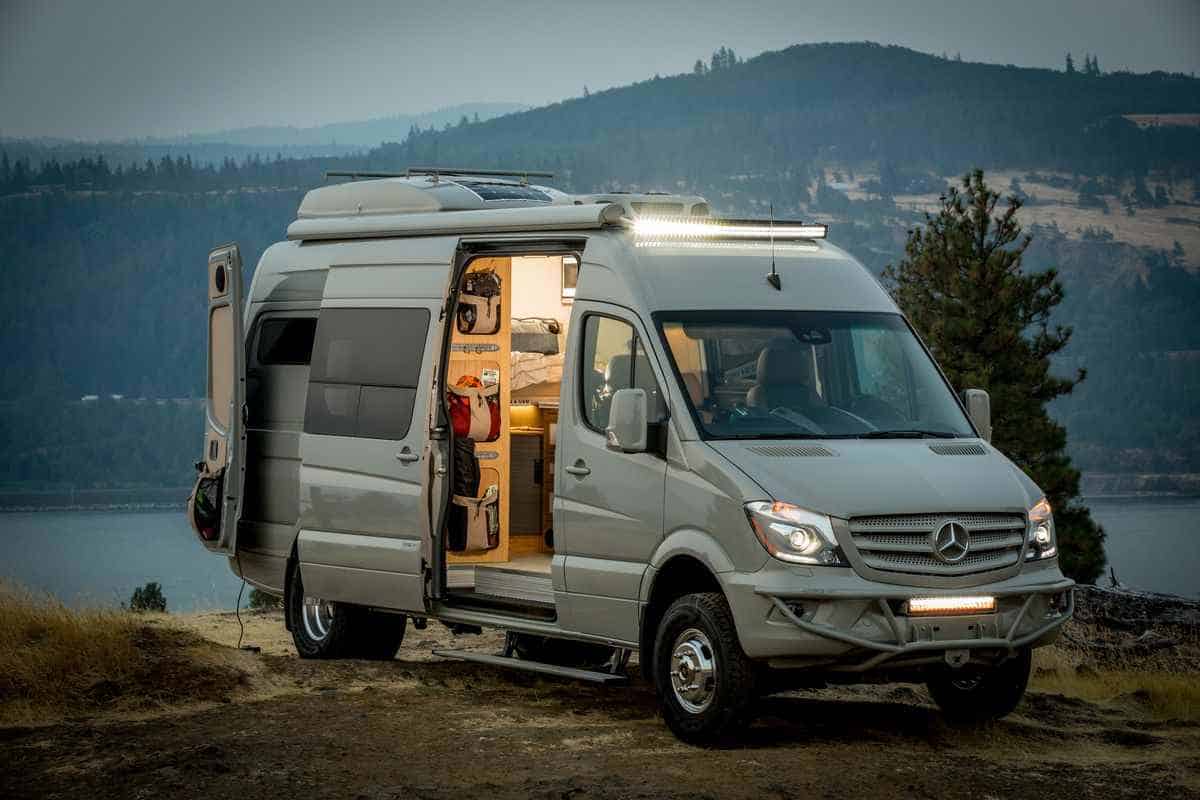 Van Life For Beginners: 1 Amazing Guide | This Old Campsite