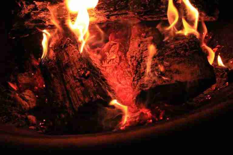 How To Make A Campfire 101: Best Guide For Campfire Safety