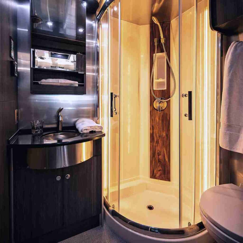 Keep Your RV Bathroom Immaculate With These Easy 14 Tricks